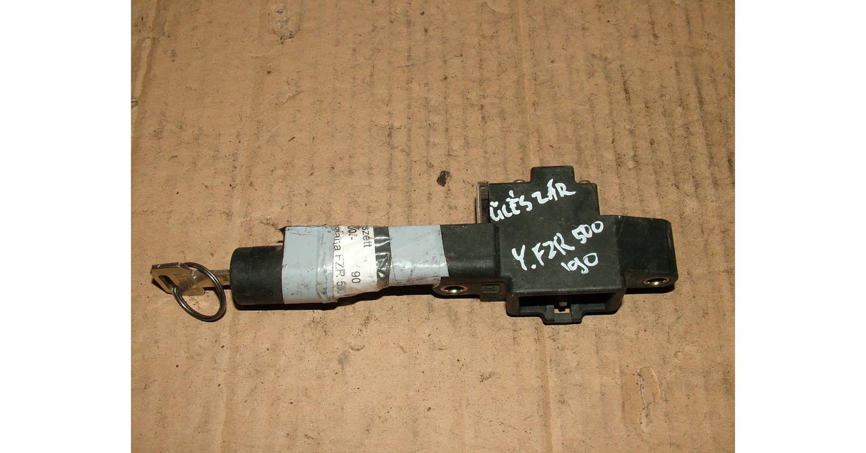 Yamaha FZR 500 1990 zár - Yamaha - CMA-MOTOR Webáruház-Járművek ...