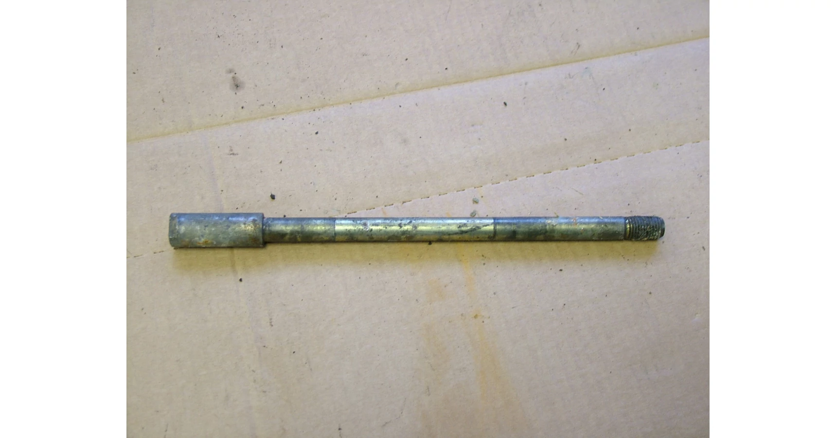 Derbi Hunter 50 1997 első tengely - Derbi - CMA-MOTOR Webáruház ...