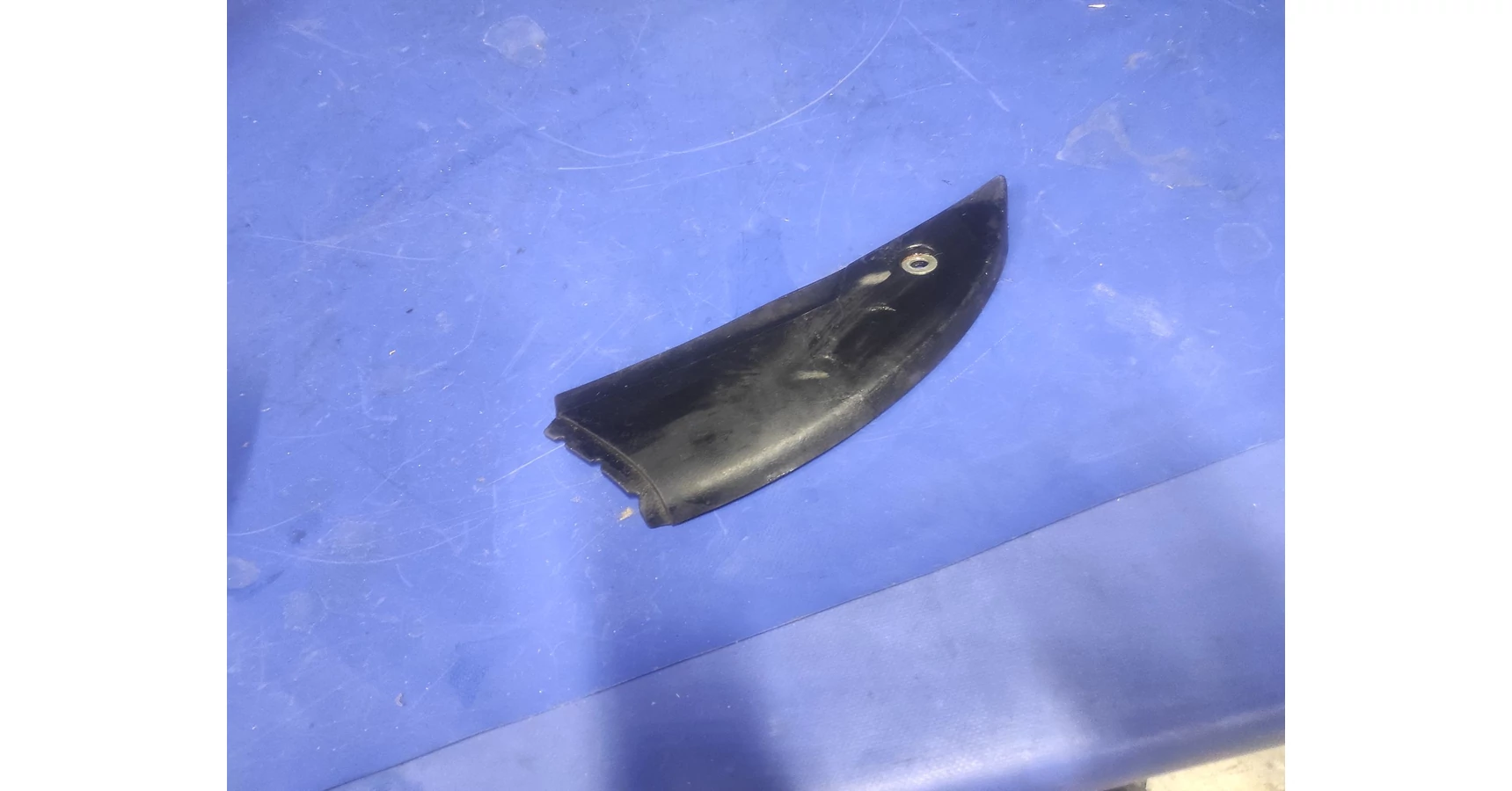 Derbi Hunter 50 1996 bal alsó idom kicsi - Derbi - CMA-MOTOR Webáruház ...